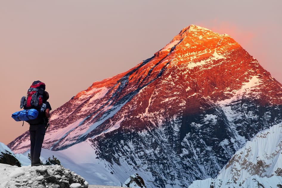 Nepal to Re-Measure Mount Everest | DMM英会話 デイリーニュース