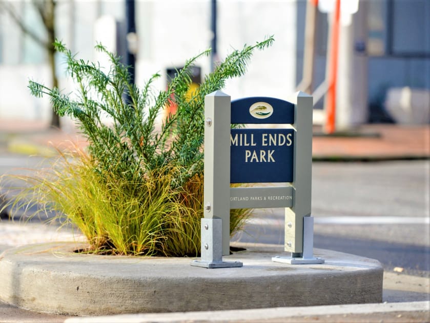 World's Smallest Park Reopens After Move | Engoo Daily News