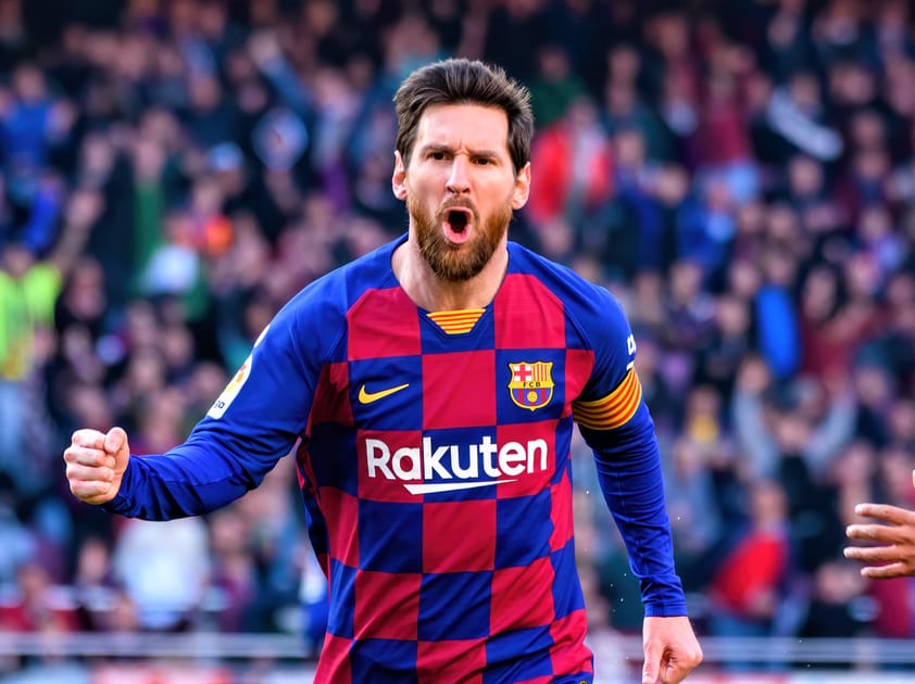 Messi Signs Contract With Paris Saint-Germain | Engoo 每日新闻