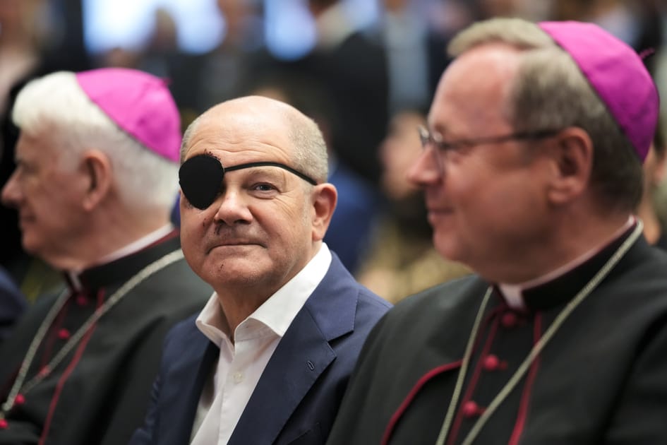 German Chancellor Tweets Picture with Eye Patch | Engoo Daily News