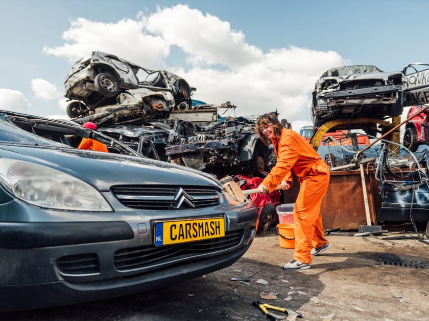 Dutch Company Lets Stressed Customers Smash Cars | Engoo