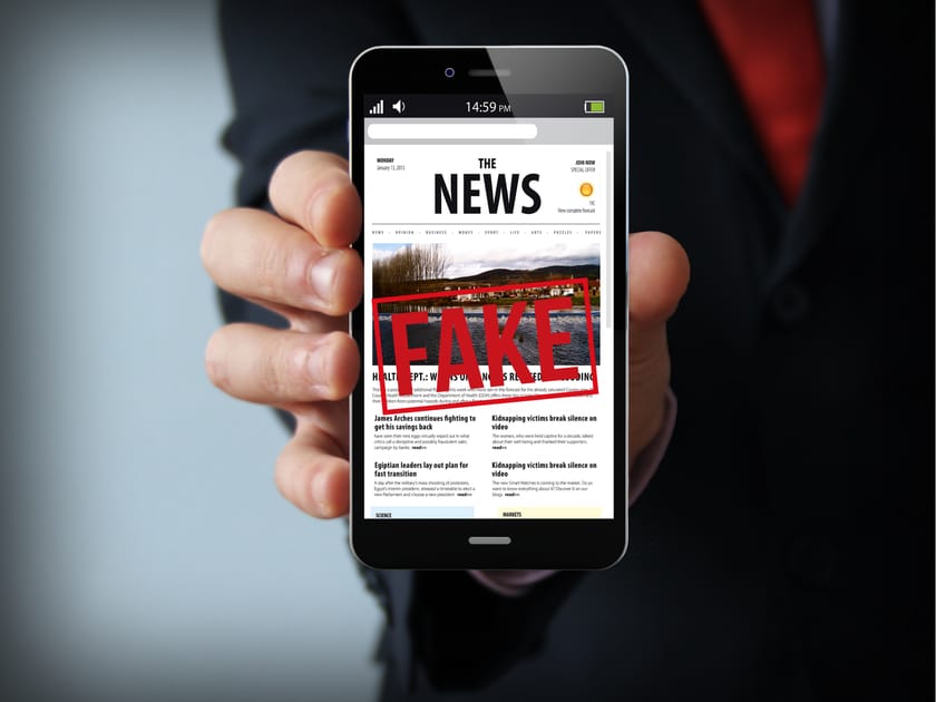 Social Media and Fake News: What You Need to Know | Engoo 每日新聞