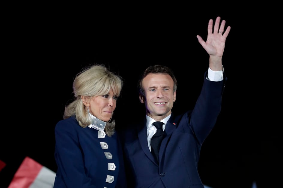 Macron Defeats Le Pen in French Presidential Election | ข่าวประจำวัน Engoo