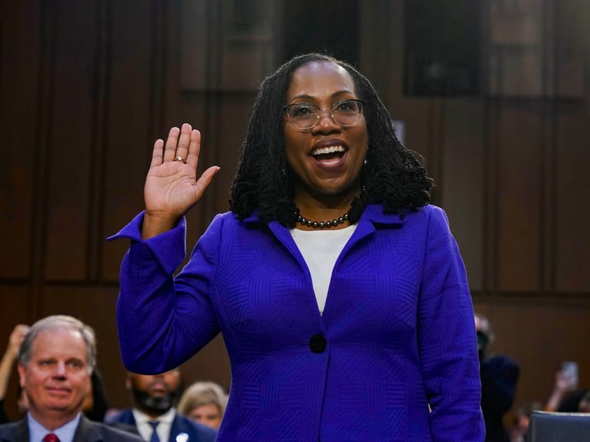 Jackson Confirmed as First Black Female High Court Justice | Engoo 每日新聞