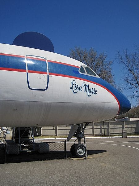 Elvis Presley’s Airplanes for Sale | DMM英会話 デイリーニュース