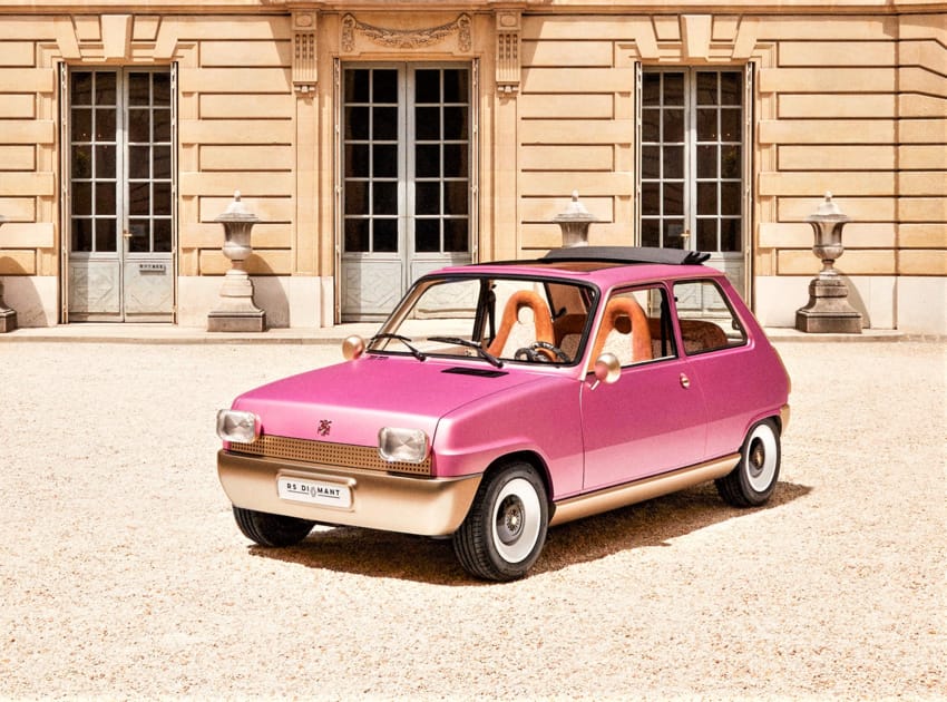 New Renault 5 Has Gold Handles and a Marble Steering Wheel | Engoo 每日新聞