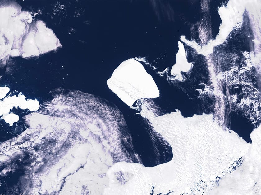 World's Largest Iceberg Drifting Beyond Antarctic | Engoo 每日新闻