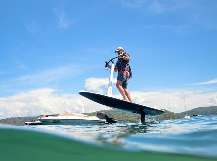 HydroFlyer Lets You Learn to Fly at the Beach | DMM英会話