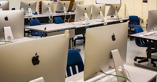 Apple 1: Old Technology, New Record | Engoo 每日新聞