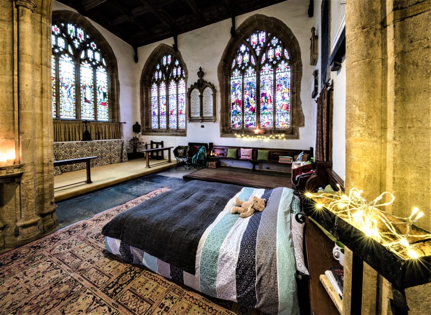'Champing' Lets UK Travelers Camp in Churches | Engoo 每日新聞