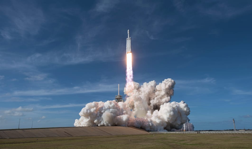 SpaceX Launches 60 Mini Satellites for Global Internet Coverage | Engoo ...