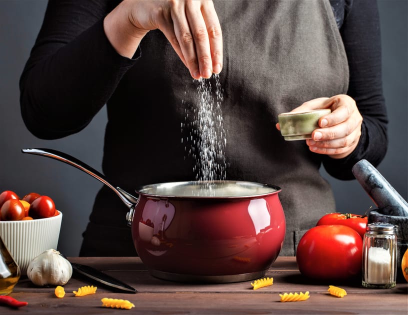 How to Fix a Dish That's Too Salty | Engoo 每日新闻