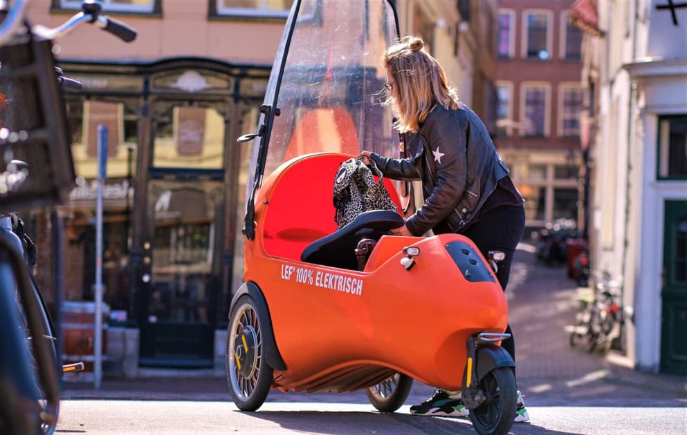 The LEF: Half Bike, Half Car, All Electric | Engoo 每日新闻