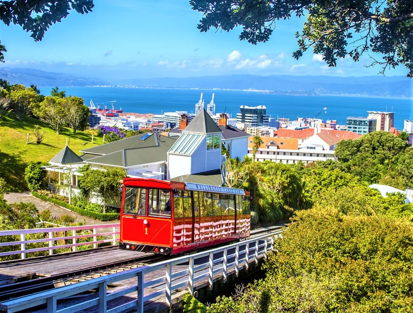 New Zealand Fully Reopens Borders to Tourists | Engoo Daily News