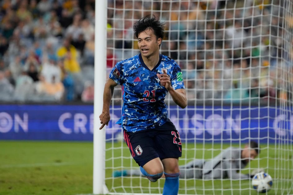 Japan Qualify for FIFA World Cup with Win Over Australia | Engoo 데일리뉴스