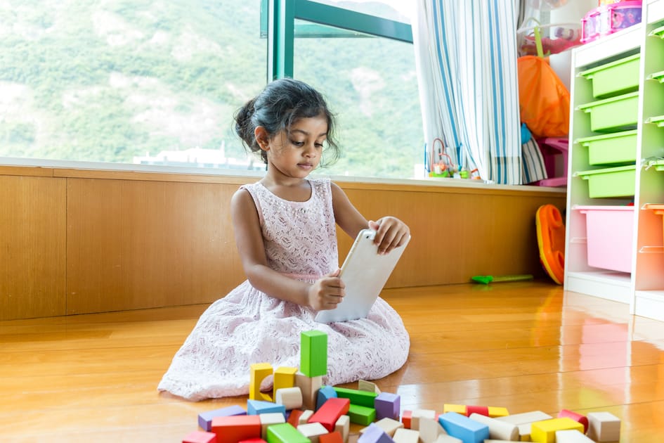 New Game Teaches Children to Write Computer Code Creatively | Engoo ...