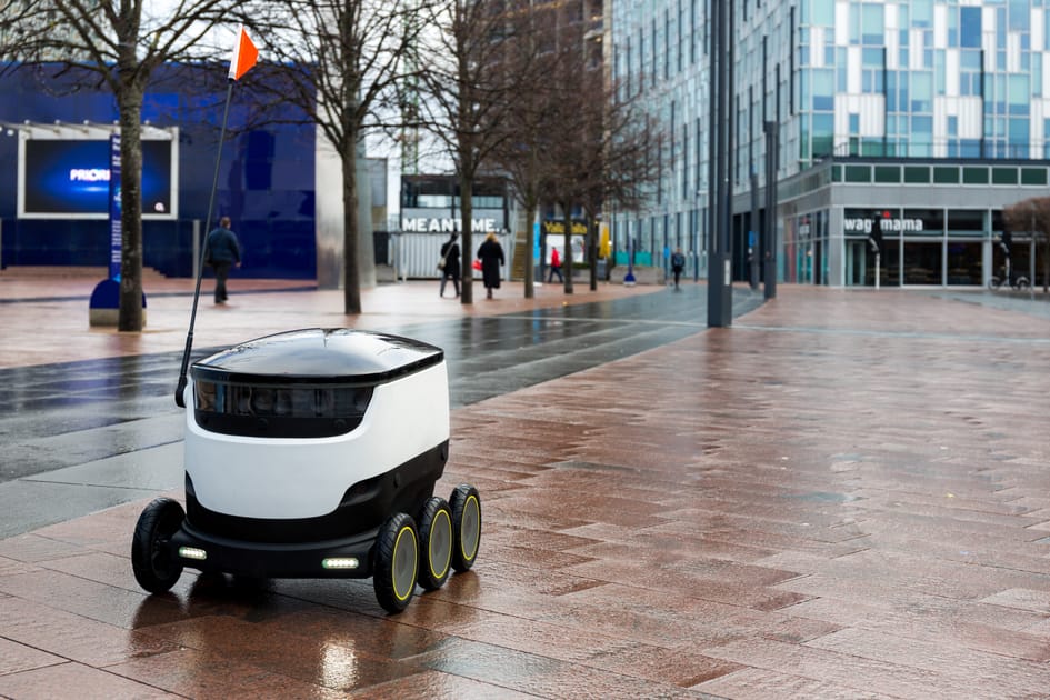 Driverless Robots for Transporting Food and More | Engoo Daily News