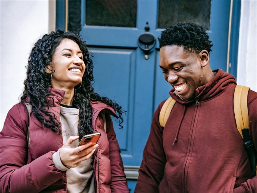 Study: One Good Chat Can Improve Your Mood | Engoo Daily News