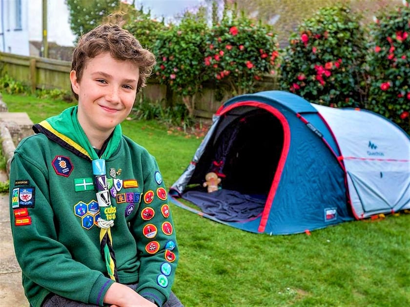 UK Boy Spends 500 Nights in Tent for Charity | Engoo 每日新闻