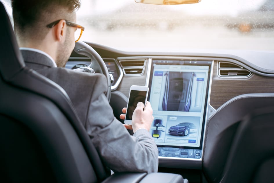 Driving Safer, Easier With New Electronics for Cars | Engoo Daily News