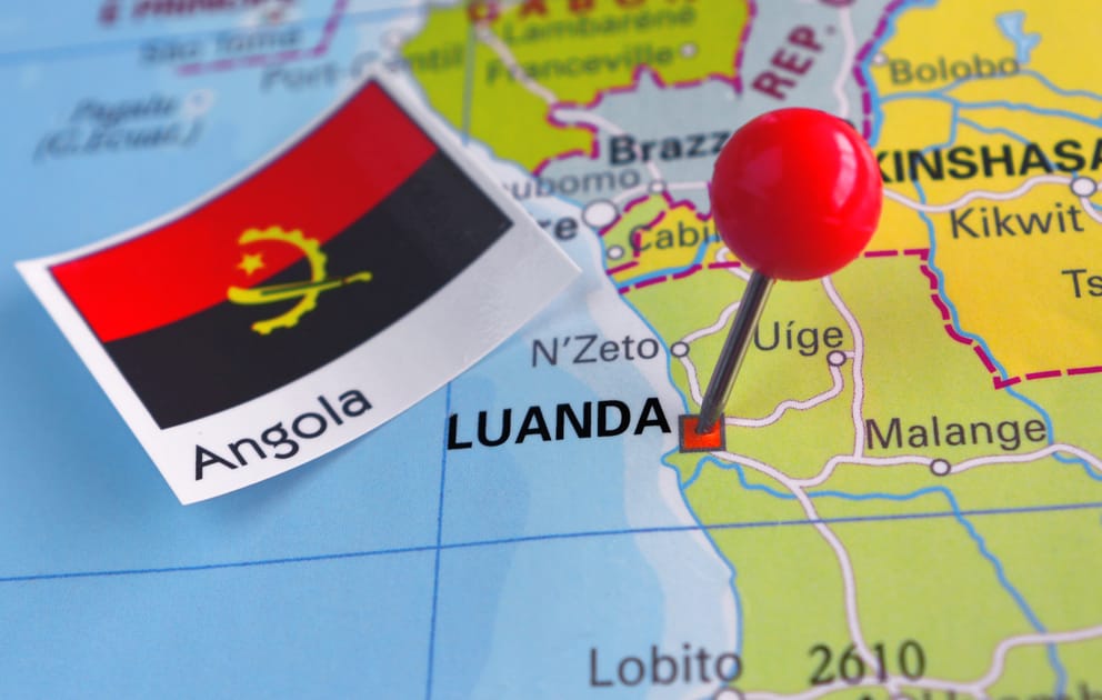 Internet Meme Defies Angola’s Government | Engoo 每日新闻