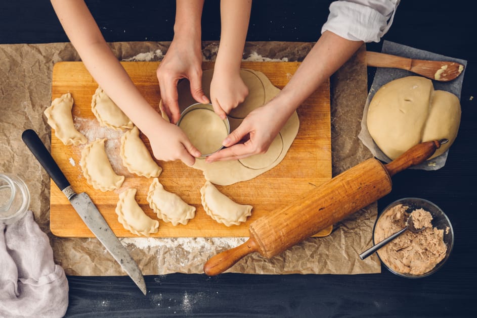 Dumpling Project Brings Volunteers Together | Engoo 每日新闻