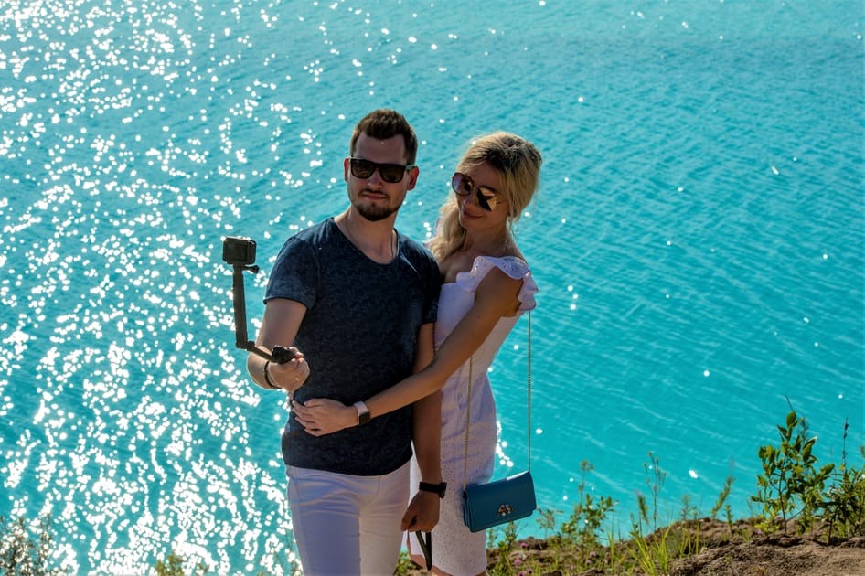 Toxic Lake Becomes Popular Instagram Selfie Spot | Engoo 每日新闻