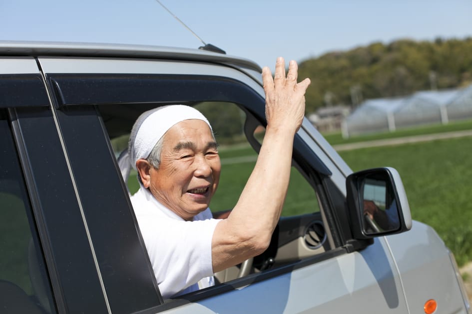 Japan Plans New Rules for Elderly Drivers | Engoo Daily News