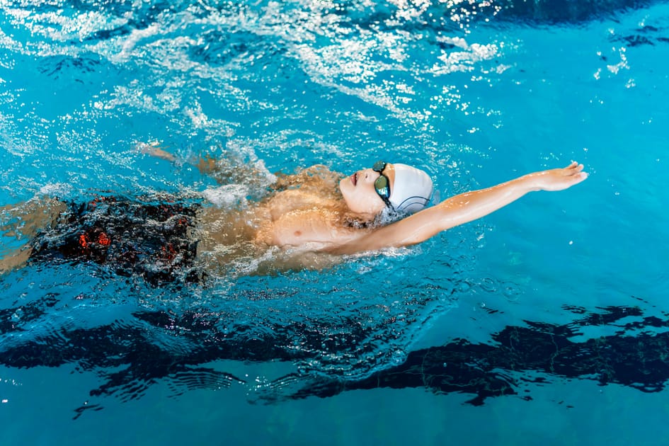 'Moving Meditation': How Swimming Makes Us Happy | Engoo Daily News