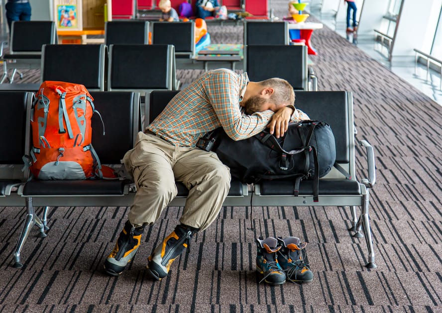 How Jet Lag Affects More than Just Your Sleep | Engoo 每日新聞