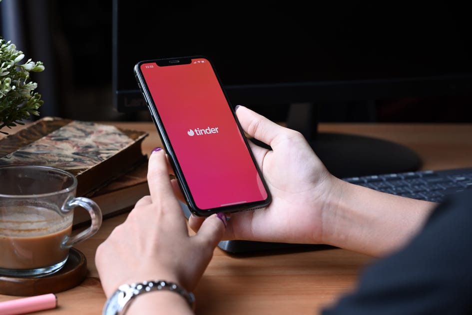 Tinder Announces $500-per-Month VIP Membership | Engoo Daily News