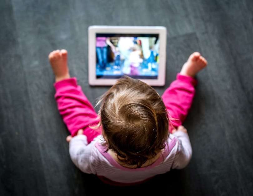 Kids' Screen Time May Cause Lasting Brain Changes | Engoo 每日新聞