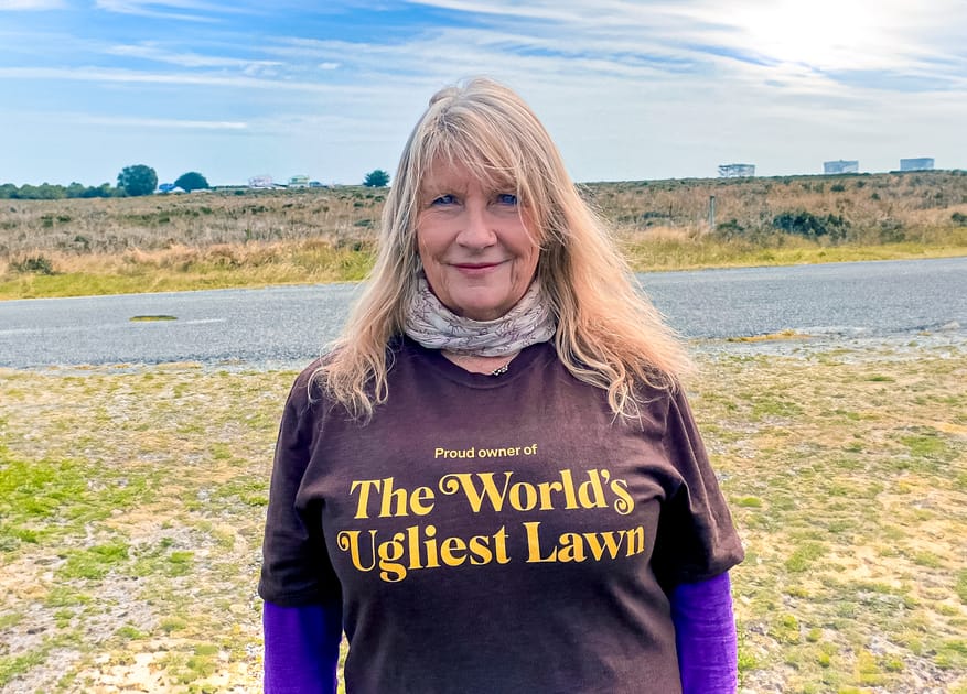 'Ugliest Lawn' Contest Encourages People to Save Water | Engoo 每日新闻