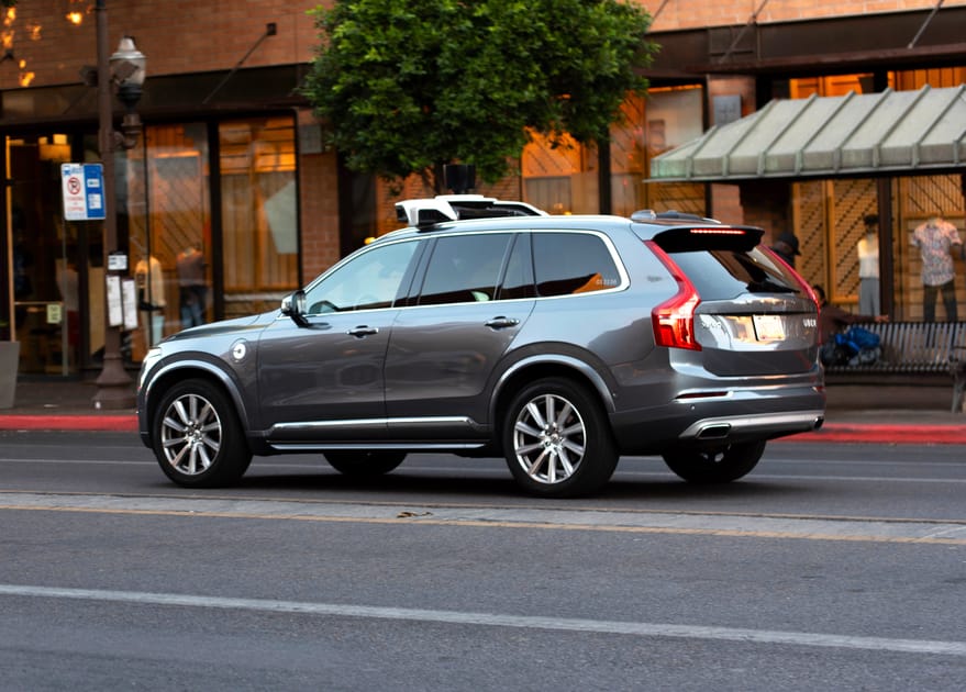 UK Could Have Self-Driving Cars in 2026 | Engoo Daily News