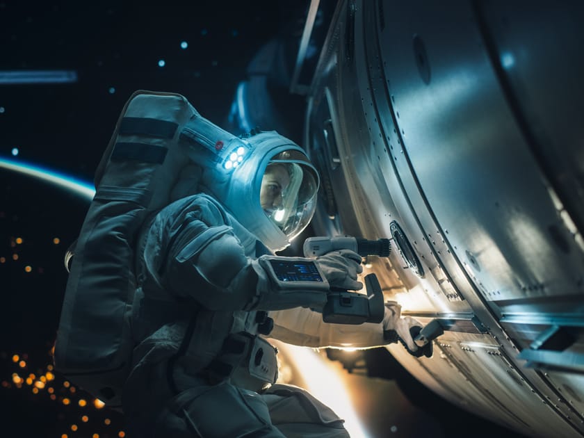 Two NASA Astronauts Are Stuck in Space Until February | Engoo Daily News