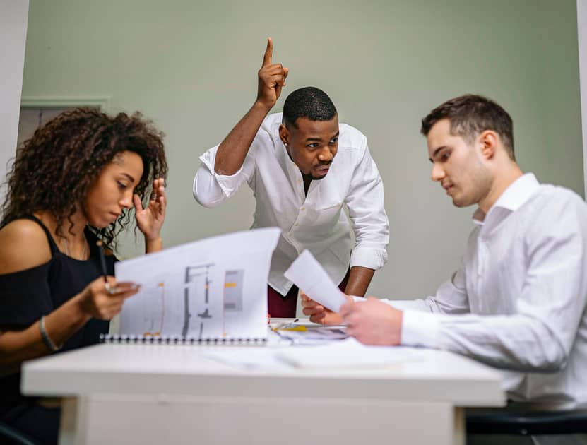 Look Out: These Expressions 'Mean Business'! | Engoo 每日新聞