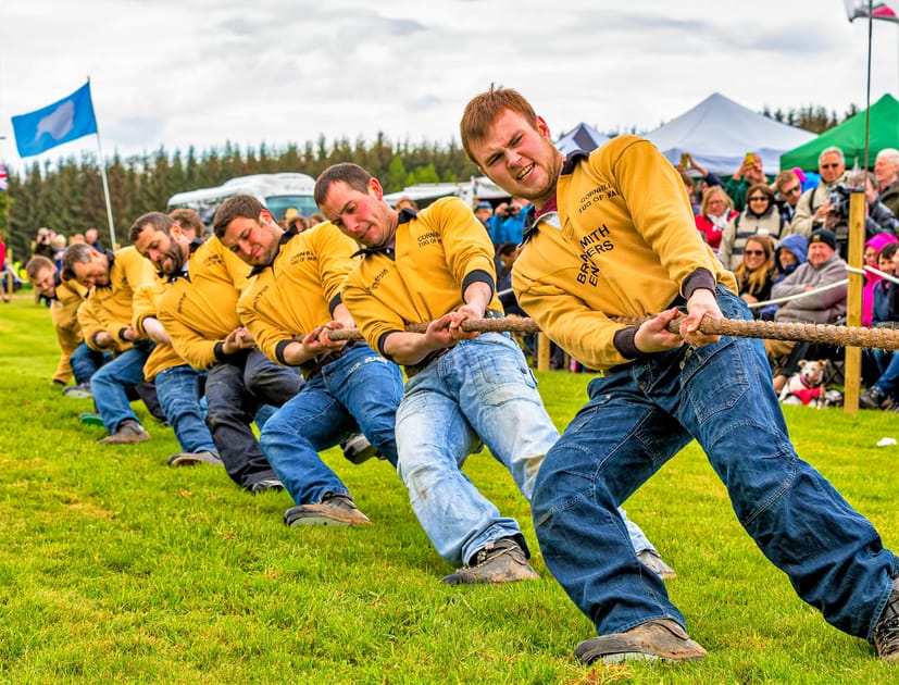 Test Your Strength at the Highland Games | Engoo Daily News