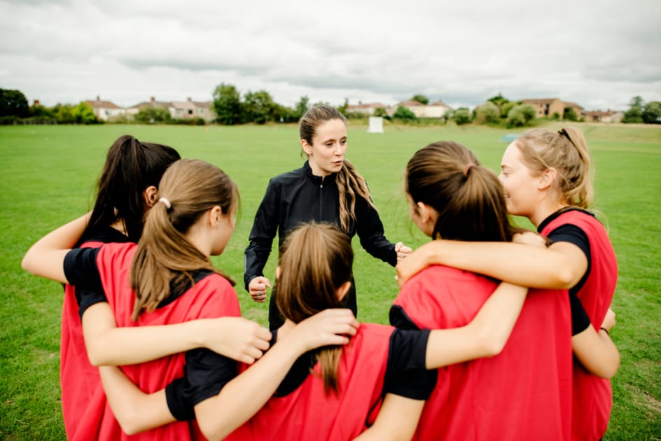 After-School Sports Help Girls Get Top Jobs | Engoo Daily News