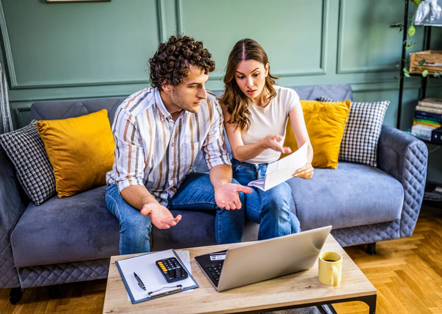 Tired of 'Adulting' Alone? Try an 'Admin Night'! | Engoo Daily News