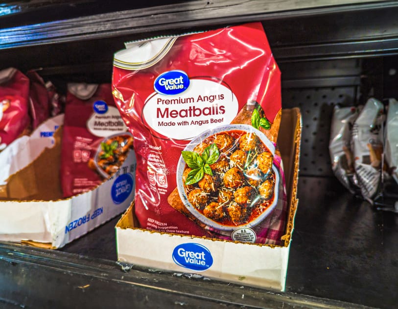 Gen Z Turns to Frozen Food to Save Money | Engoo Daily News
