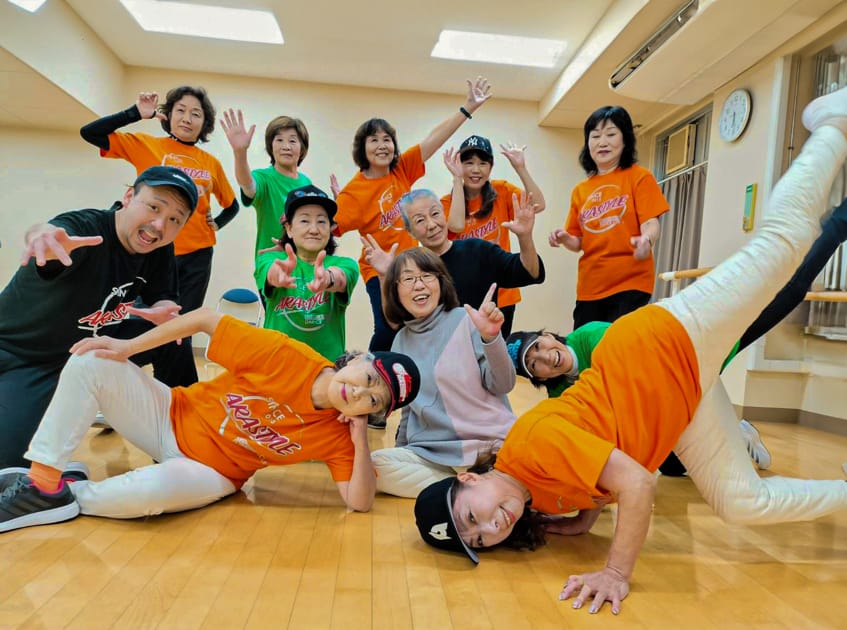 Japanese Seniors Aim to Breakdance Until They're 100 | Engoo Daily News