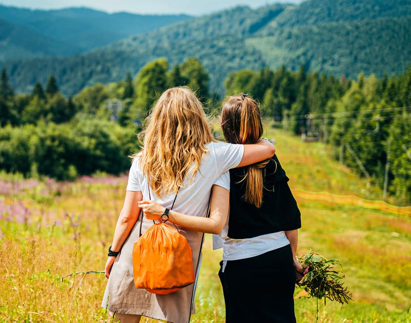 Strong Friendships Are Good for Health — Mostly! | ข่าวประจำวัน Engoo