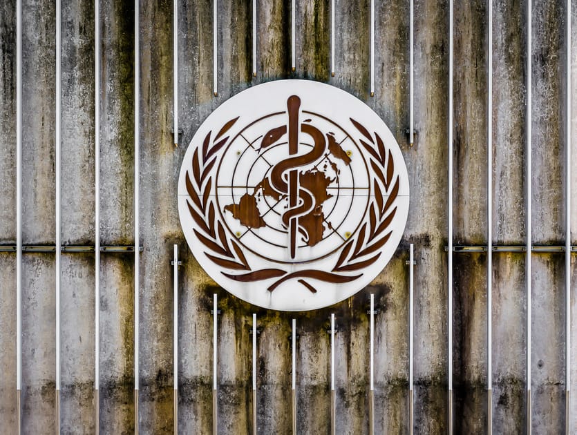 Why Is There a Snake in Medical Symbols? | Engoo 每日新聞