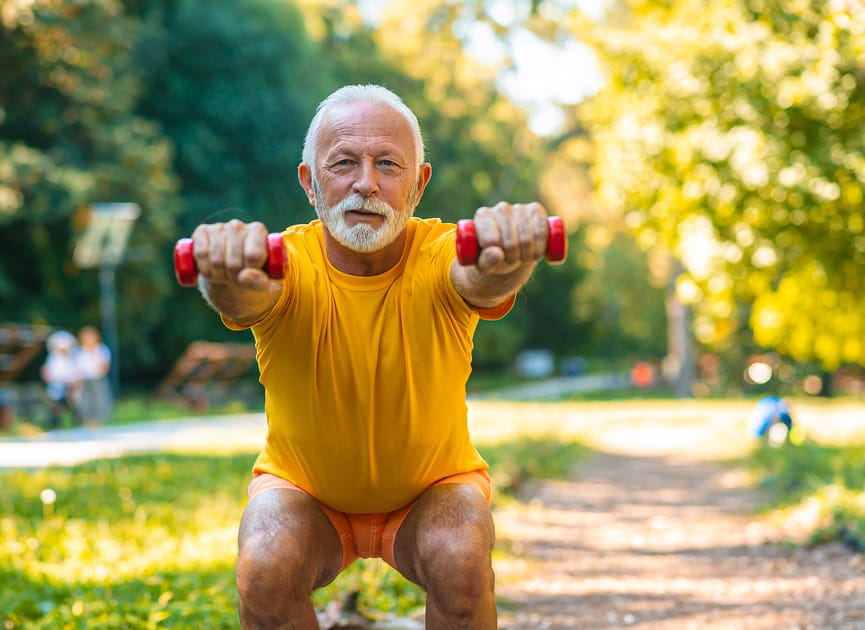 Human Aging Speeds Up at 44 and 60 | Engoo 每日新聞