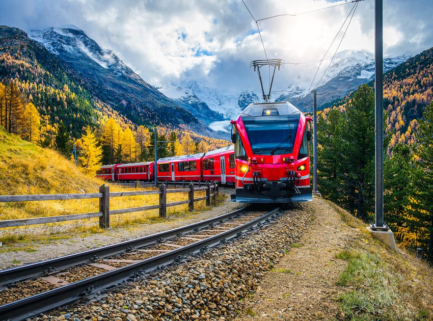 Why Taking the Train Can Be Better than Flying | ข่าวประจำวัน Engoo