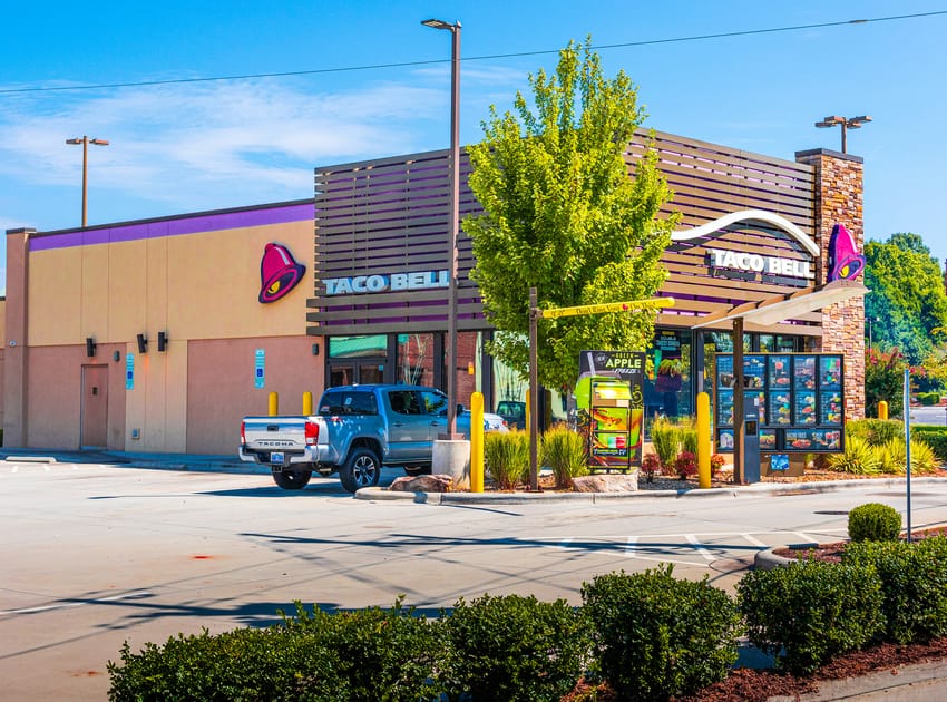 Taco Bell Rethinks AI After 18,000 Water Order | ข่าวประจำวัน Engoo