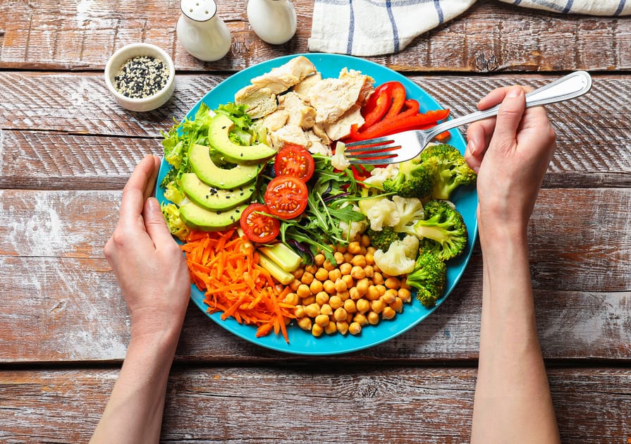 Eating Healthily Is Expensive, Confusing — Survey | Engoo Daily News