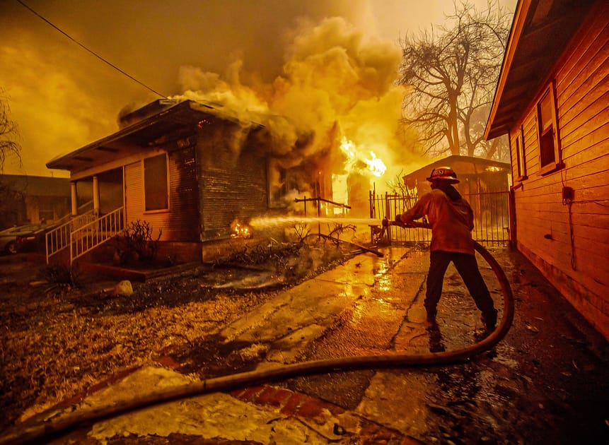 Southern California Battles Devastating Winter Fires | Engoo 每日新聞