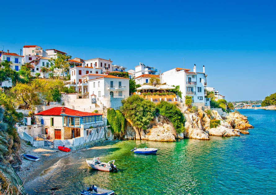 Greece's Climate Named World's Best — But for How Long? | Engoo Daily News