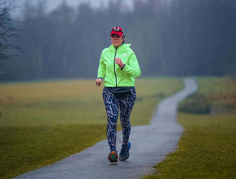 Mother of Three Becomes Record-Breaking Runner | Engoo Daily News